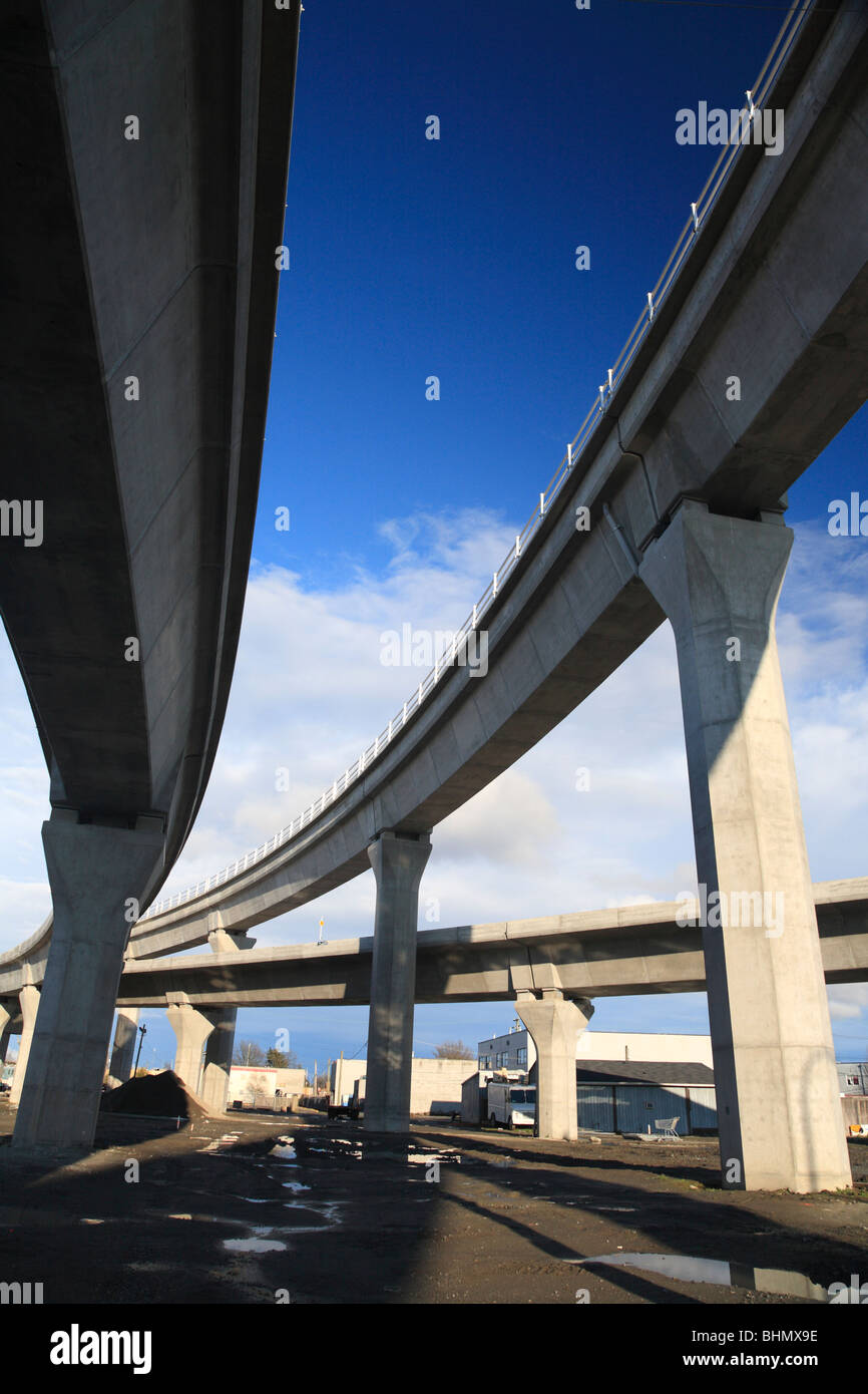 Canada line skytrain hi-res stock photography and images - Alamy