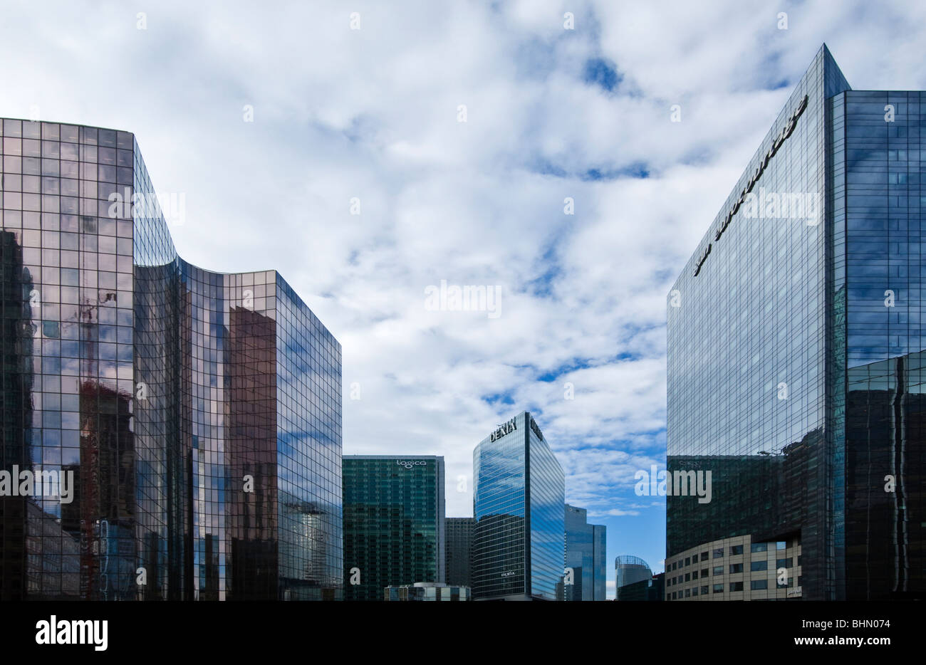 France,Paris,modern architectures of La Defense area Stock Photo - Alamy