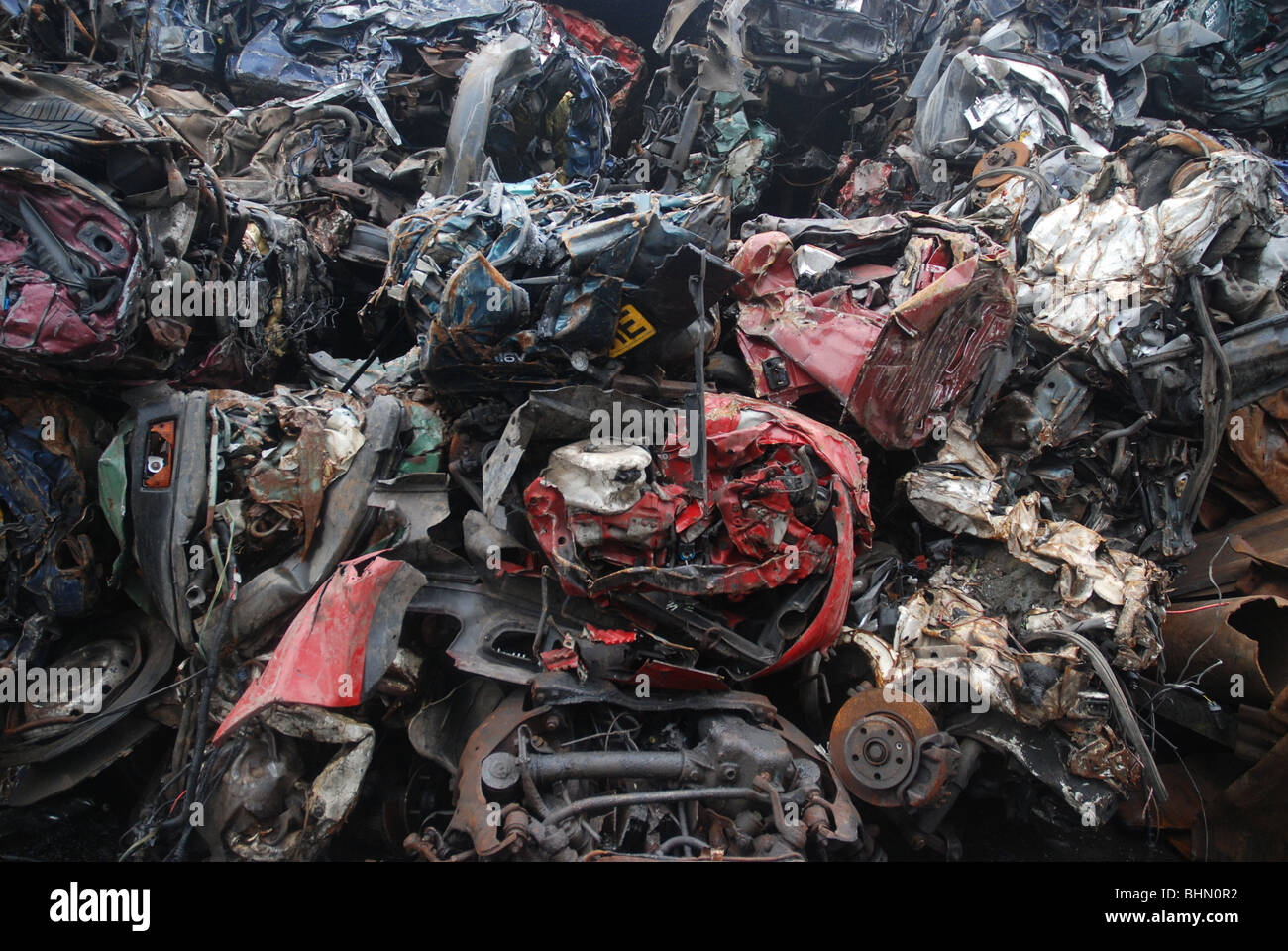 Car scrapyard hi-res stock photography and images - Alamy