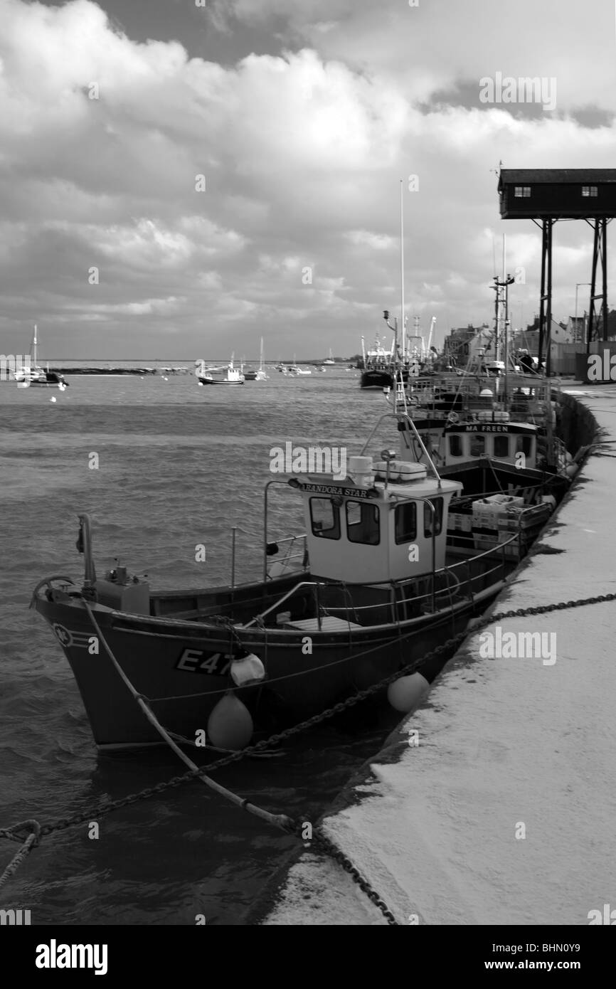 Covered boats Black and White Stock Photos & Images - Alamy