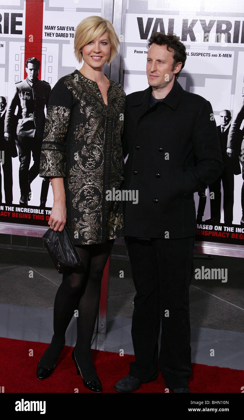 Jenna elfman and bodhi elfman hi-res stock photography and images - Alamy
