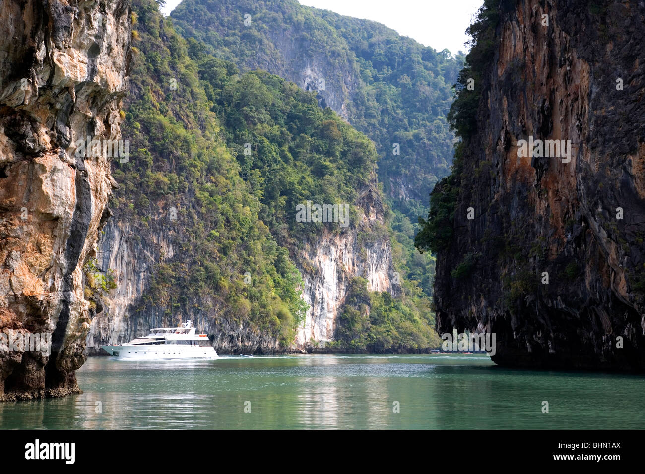Boat trip around island hi-res stock photography and images - Alamy