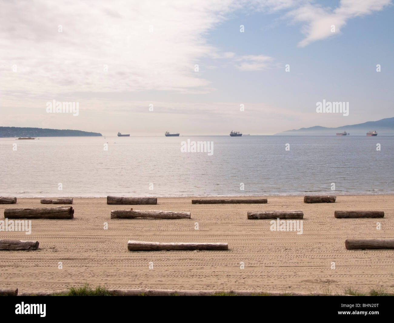 English bay beach vancouver hi-res stock photography and images - Alamy
