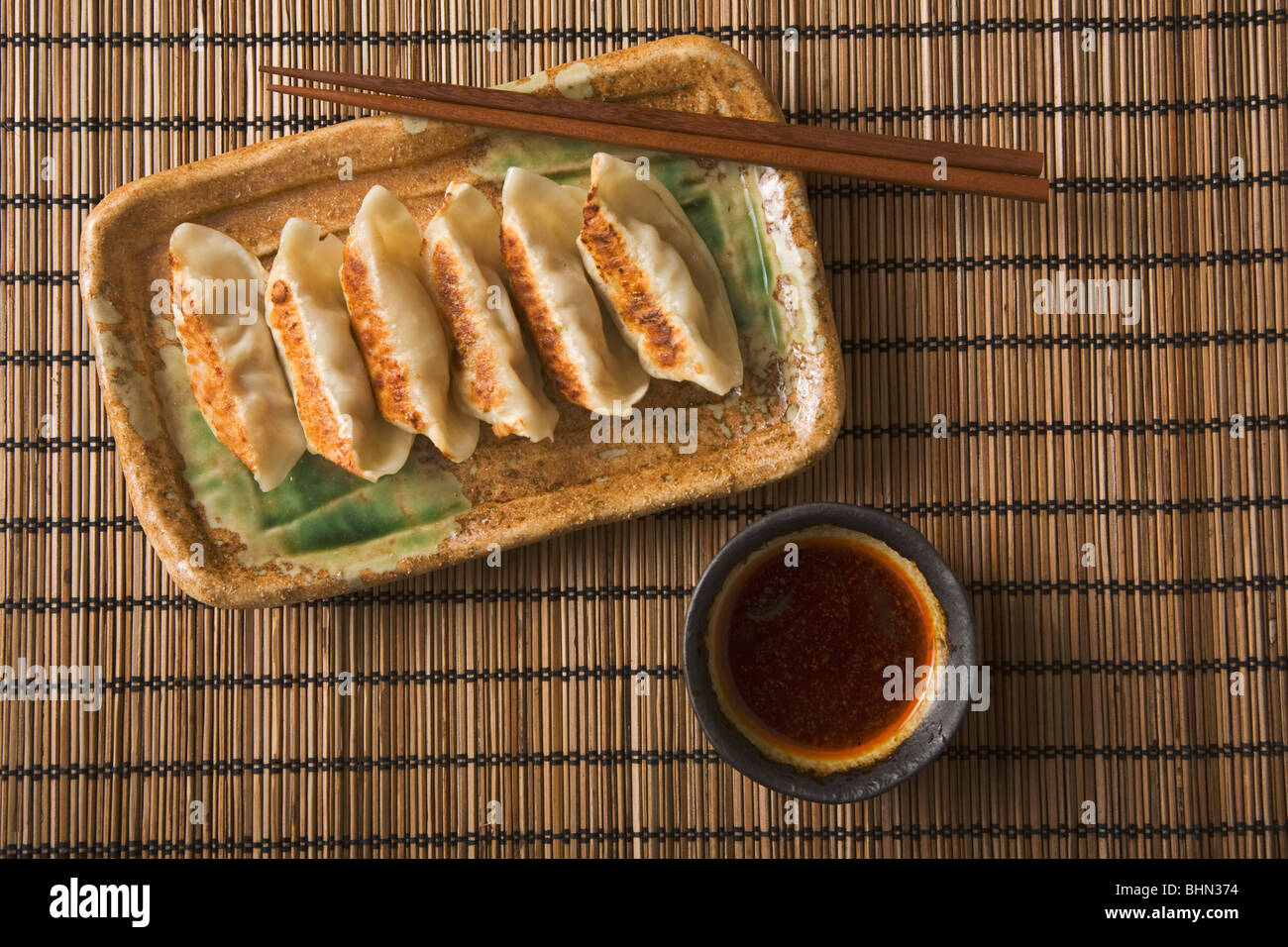Japanese gyoza potstickers Stock Photo - Alamy