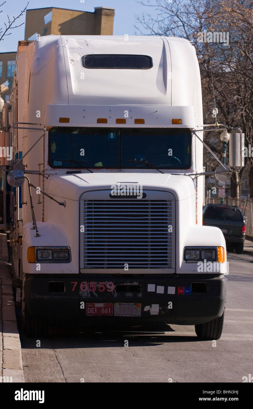 Parked Freightliner Tractor Trailer Stock Photo - Alamy