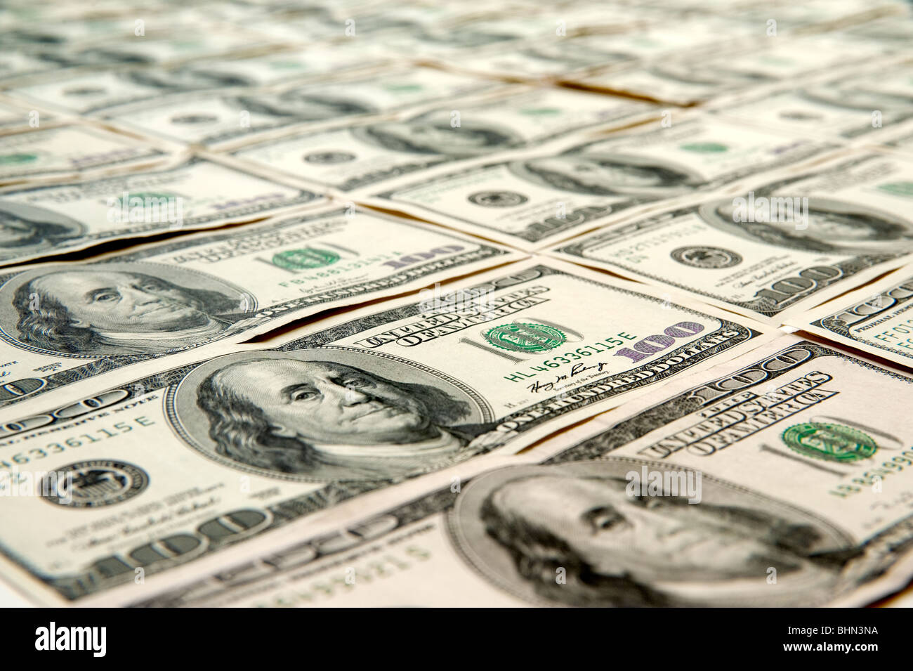 100 dollars bills rows hi-res stock photography and images - Alamy