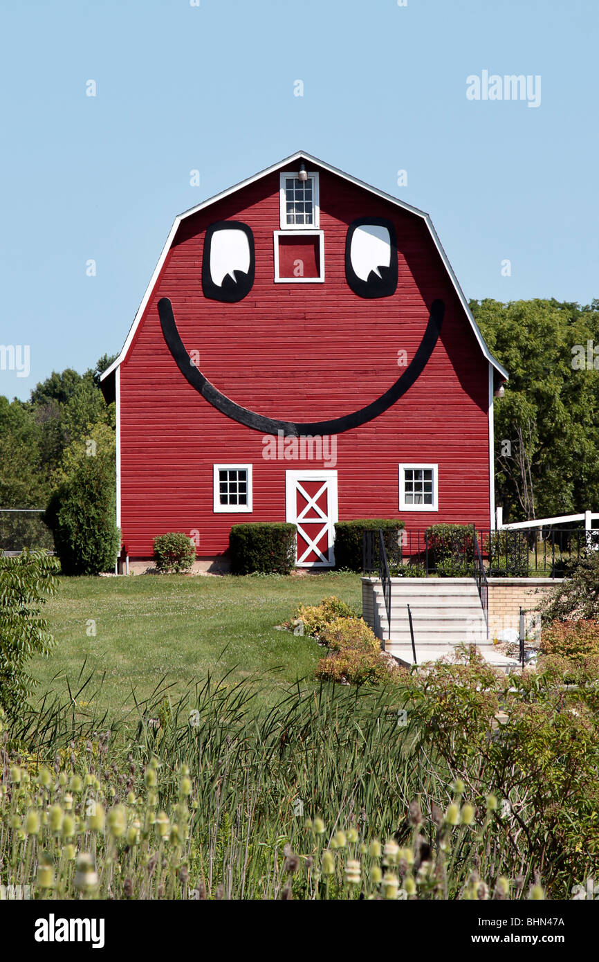 Red smiley hi-res stock photography and images - Alamy