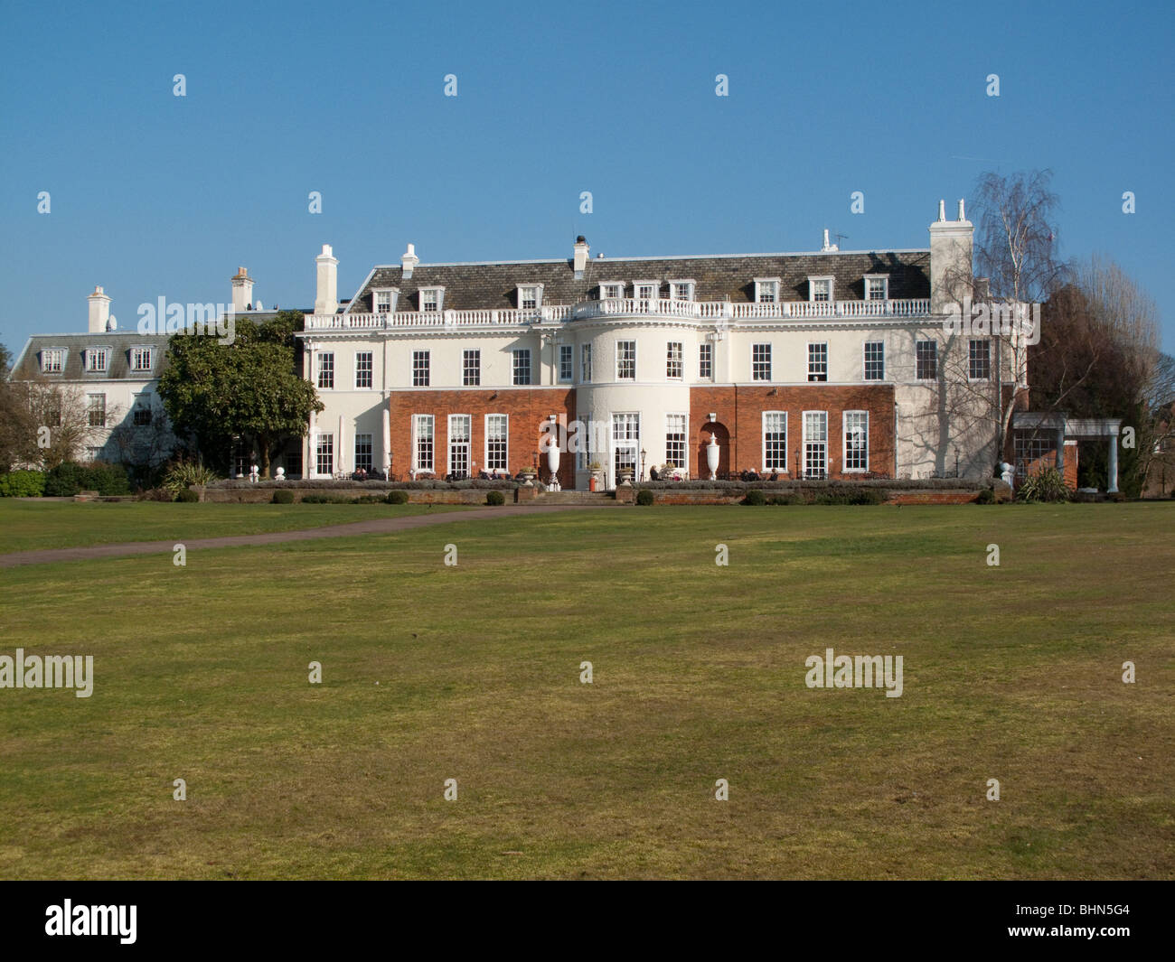 London sw19 hi-res stock photography and images - Alamy