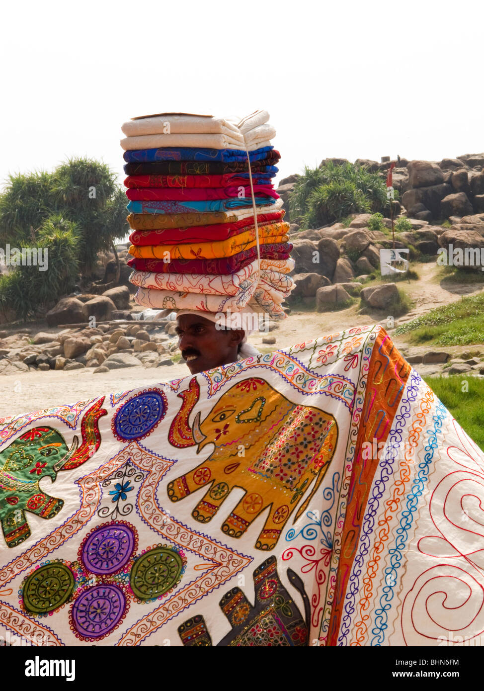 India, Kerala, Kovalam, Lighthouse (Adam) Beach, textile vendor ...