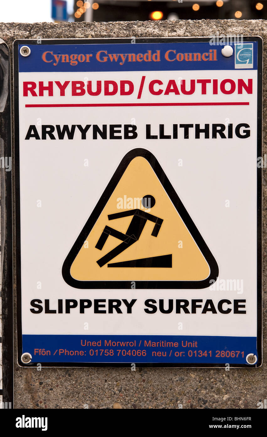Bilingual warning sign hi-res stock photography and images - Alamy