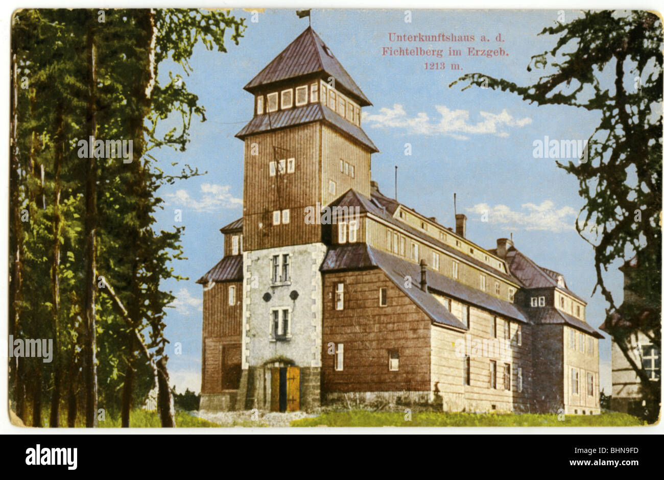 Burnt buildings hi-res stock photography and images - Alamy