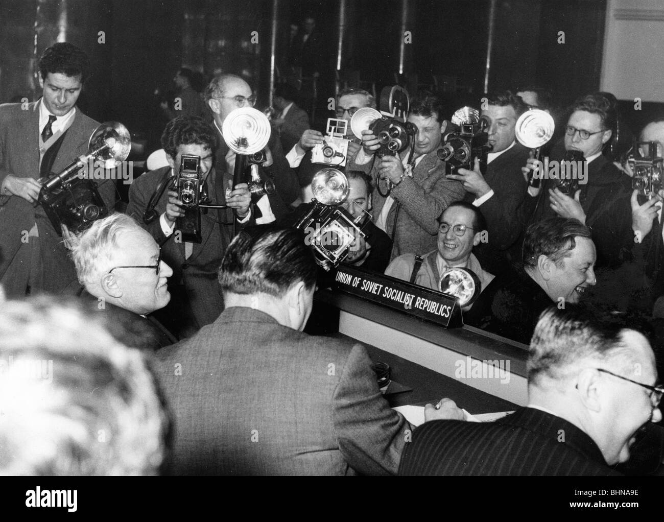 1951 1954 hi-res stock photography and images - Alamy