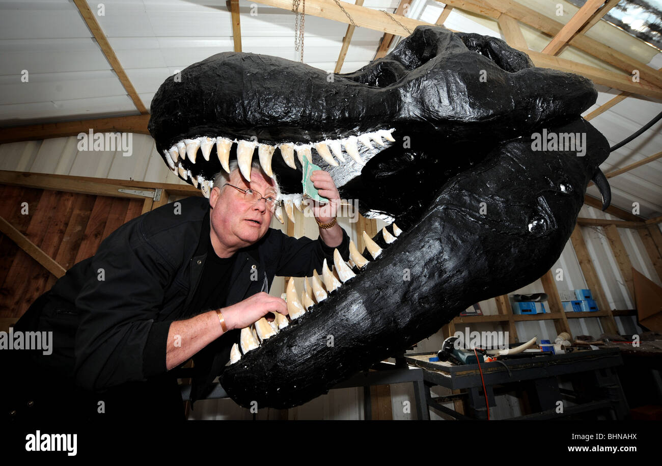 Barry Gibbs is building a lifesize model of a Tyrannosauras Rex at his ...