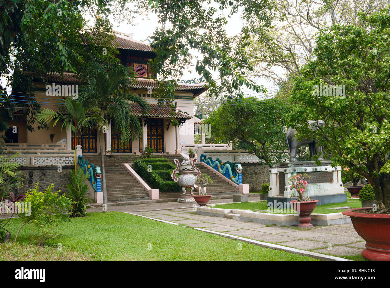 Zoo in the city of Saigon. Vietnam Stock Photo - Alamy