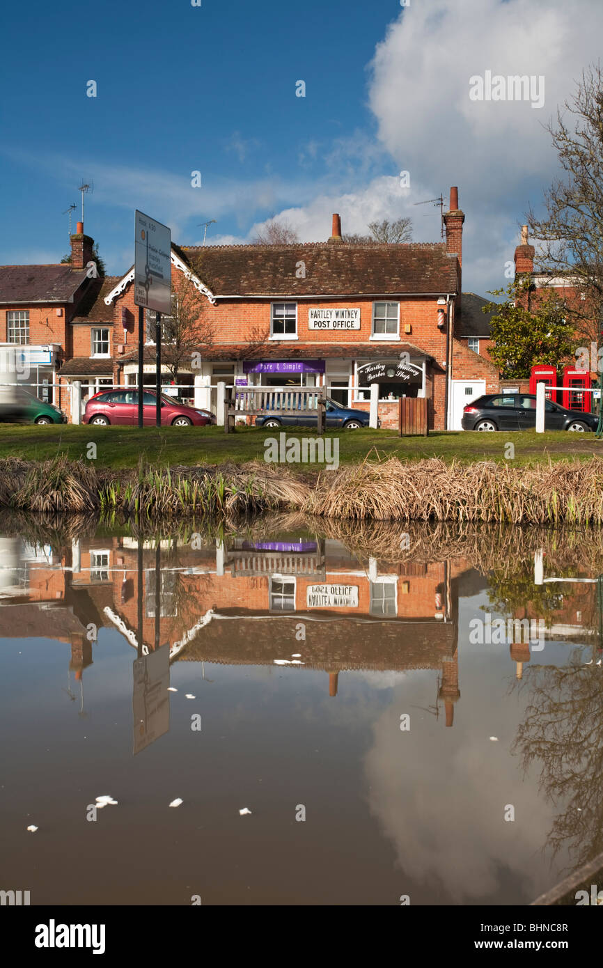 Hartley wintney old hi-res stock photography and images - Alamy