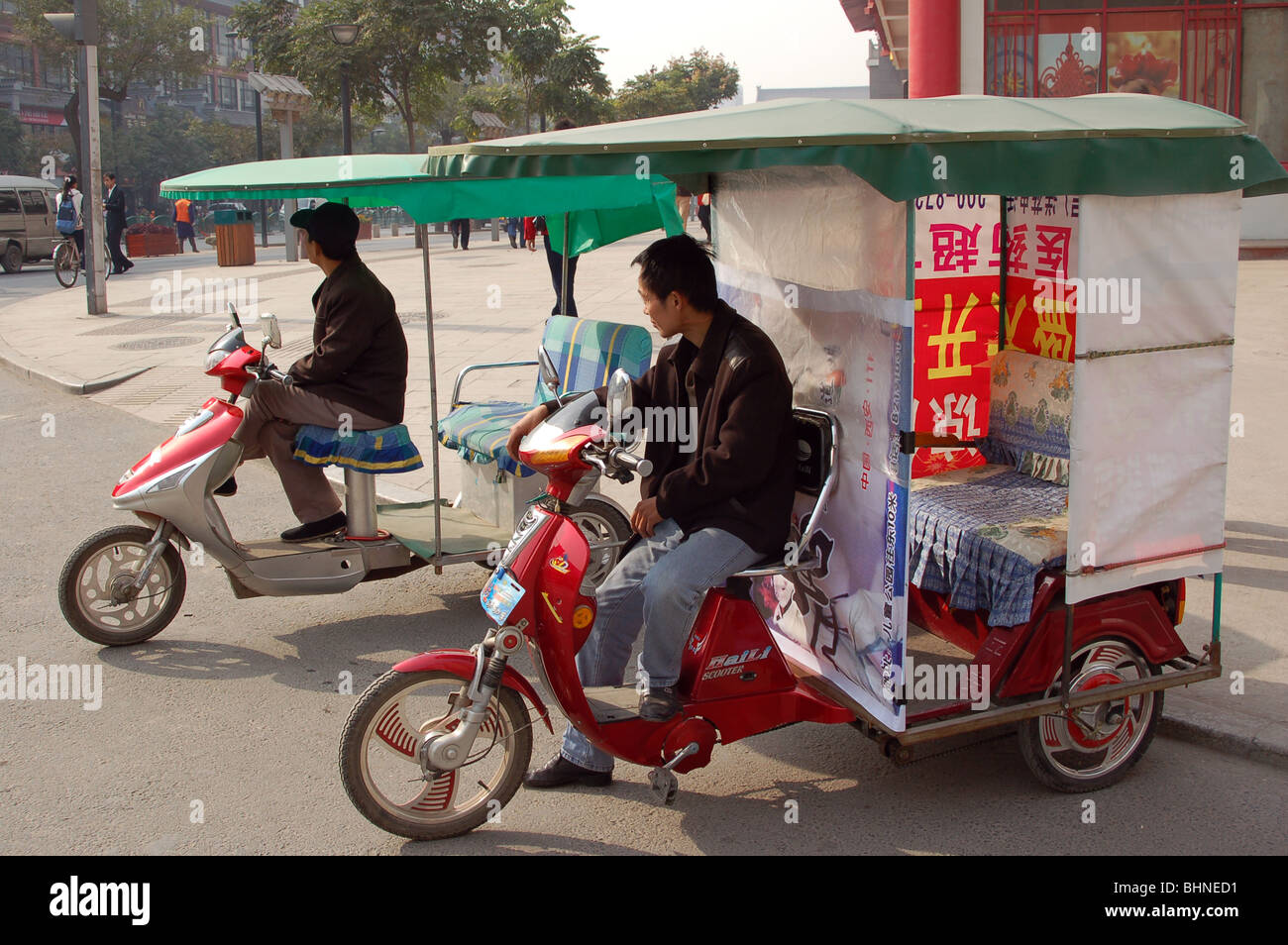 Local chinese people in Xi'An, CHINA Stock Photo - Alamy