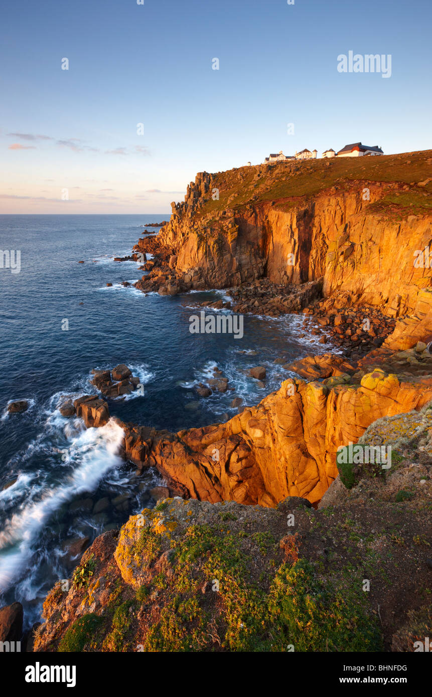 Clifftops views of the rugged coastline surrounding Land's End ...