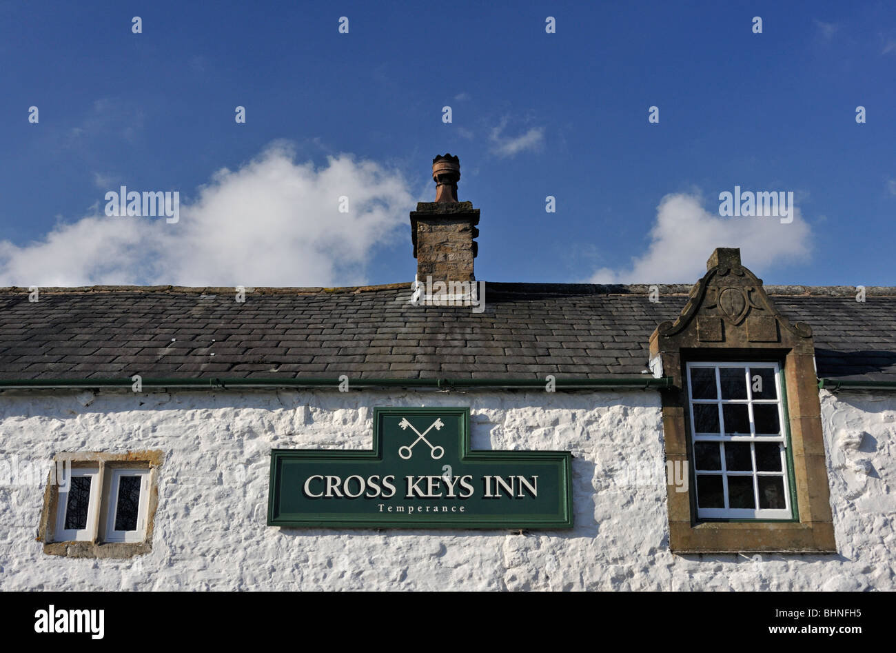The cross keys sign hi-res stock photography and images - Alamy