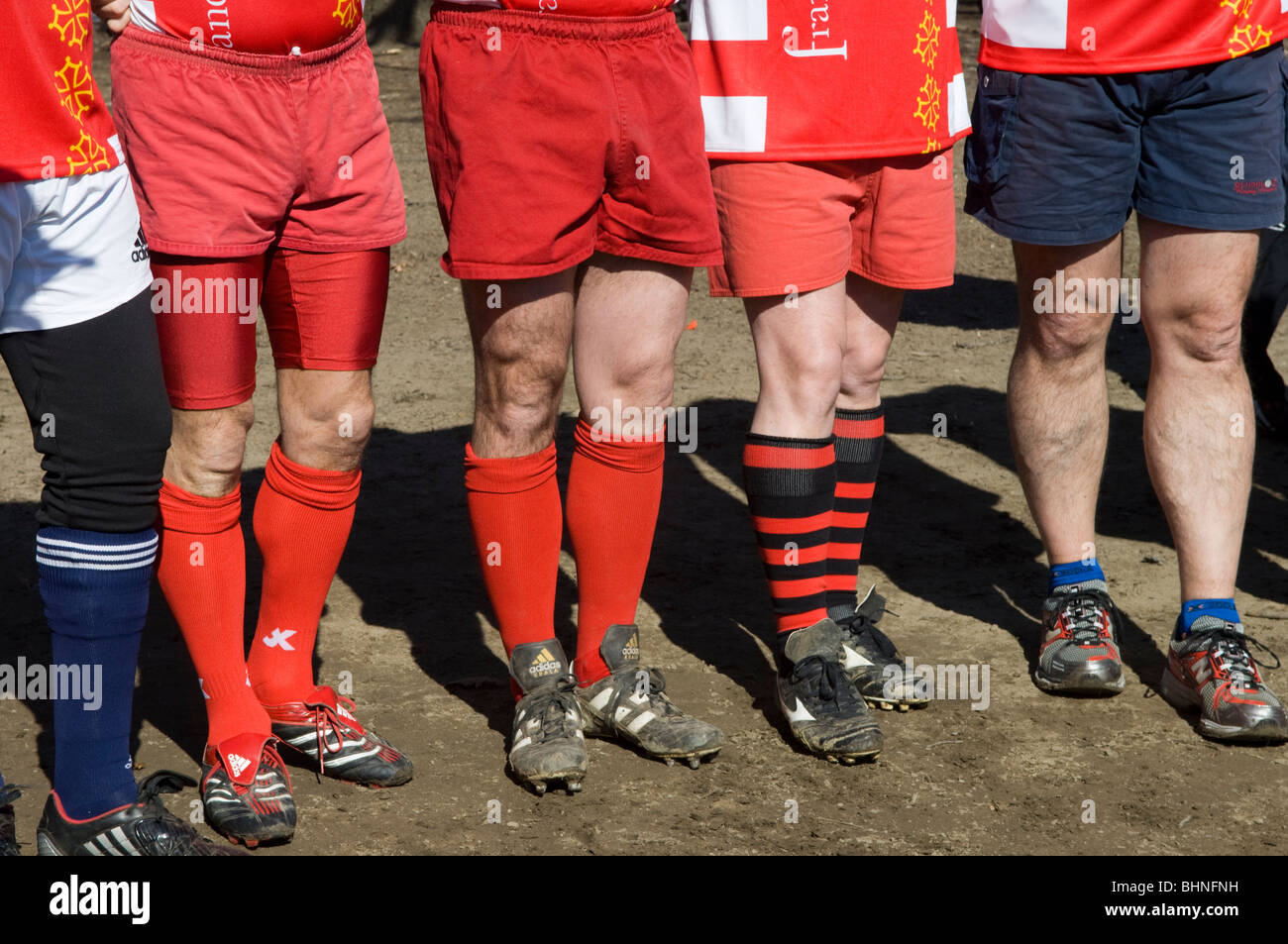 Retired rugby players from the Gascony region of France play against ...