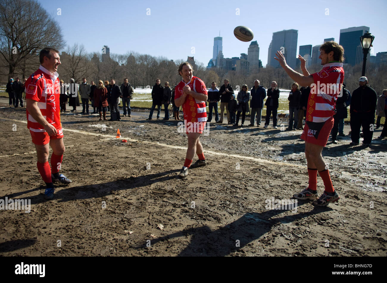 Retired rugby players from the Gascony region of France play against ...
