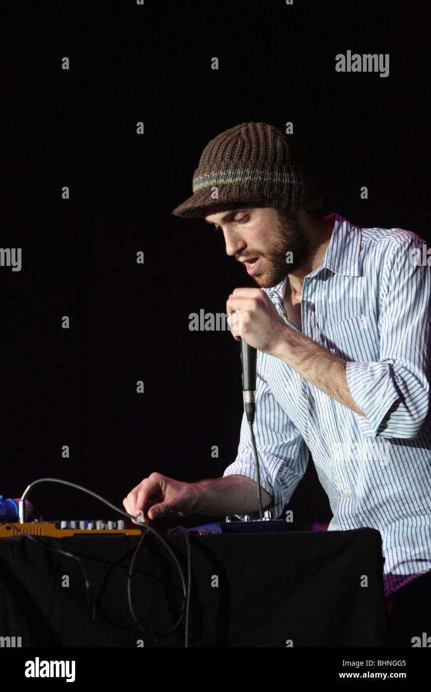 Darren Foreman (Beardyman) performing beatboxing on stage, NIA arena ...