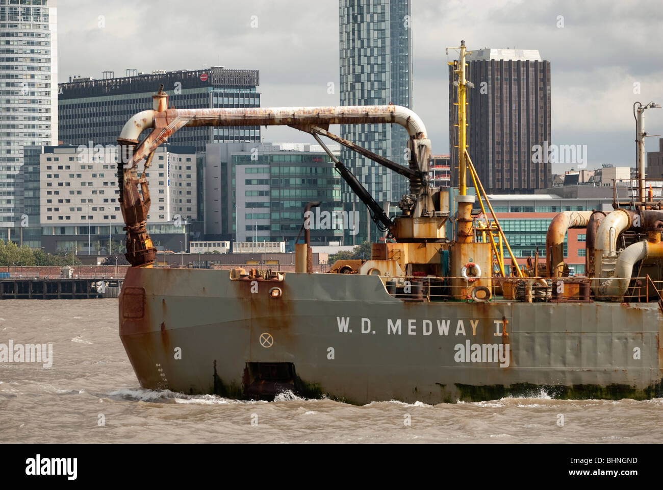 Dredger ship W D Medway II on River Mersey Liverpool Stock Photo - Alamy