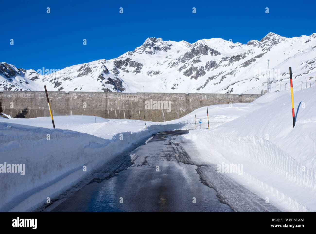 Valle spluga hi-res stock photography and images - Alamy