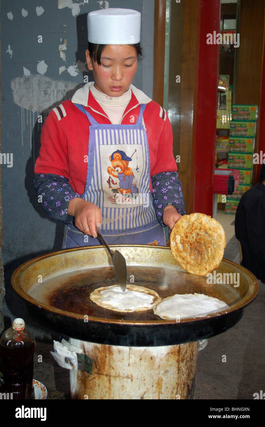 Local chinese people in Xi'An, CHINA Stock Photo - Alamy