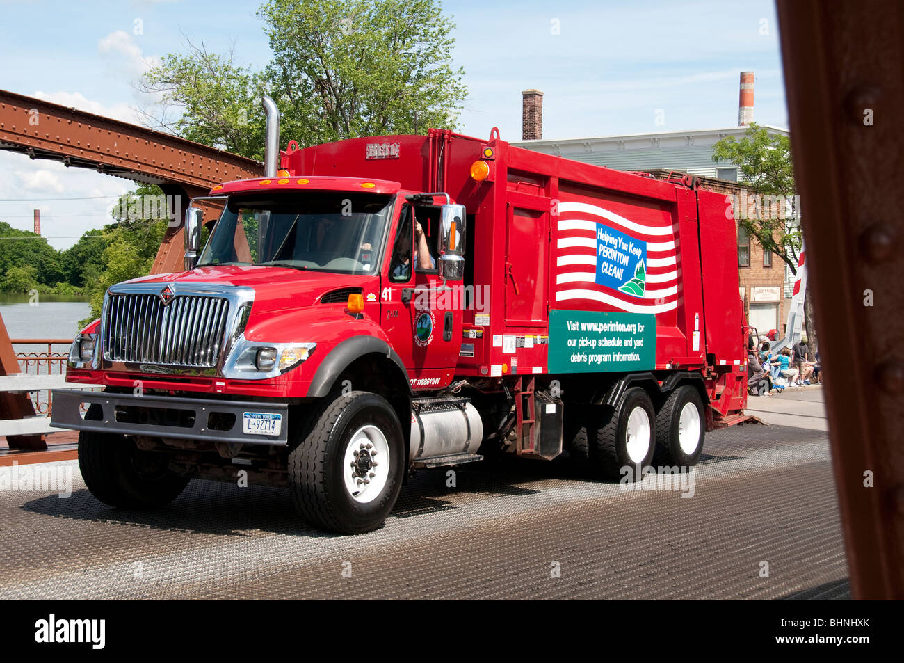 Garbage rubbish truck hi-res stock photography and images - Alamy