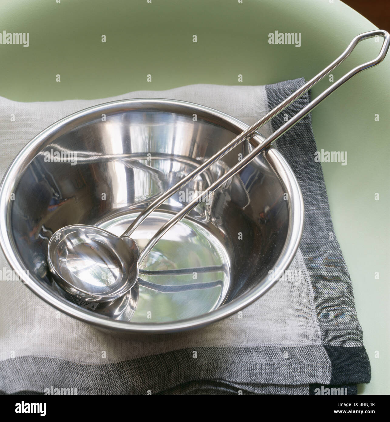 Steel ladles hi-res stock photography and images - Alamy