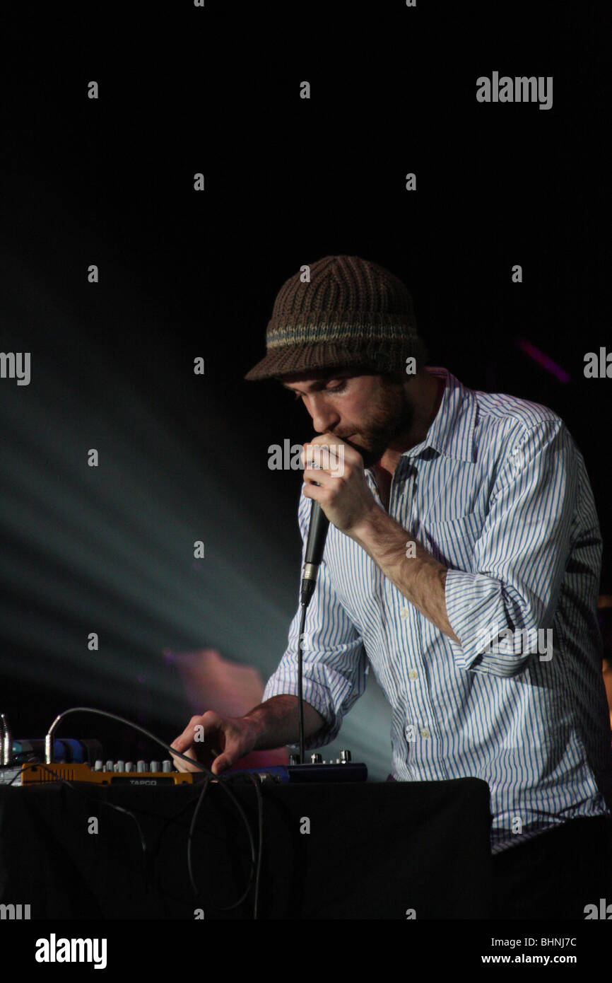Darren Foreman (Beardyman) performing beatboxing on stage, NIA arena ...