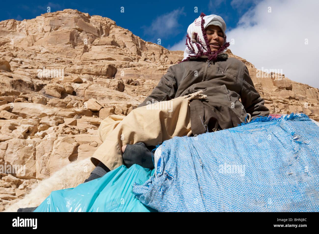 Bedouin sitting hi-res stock photography and images - Alamy
