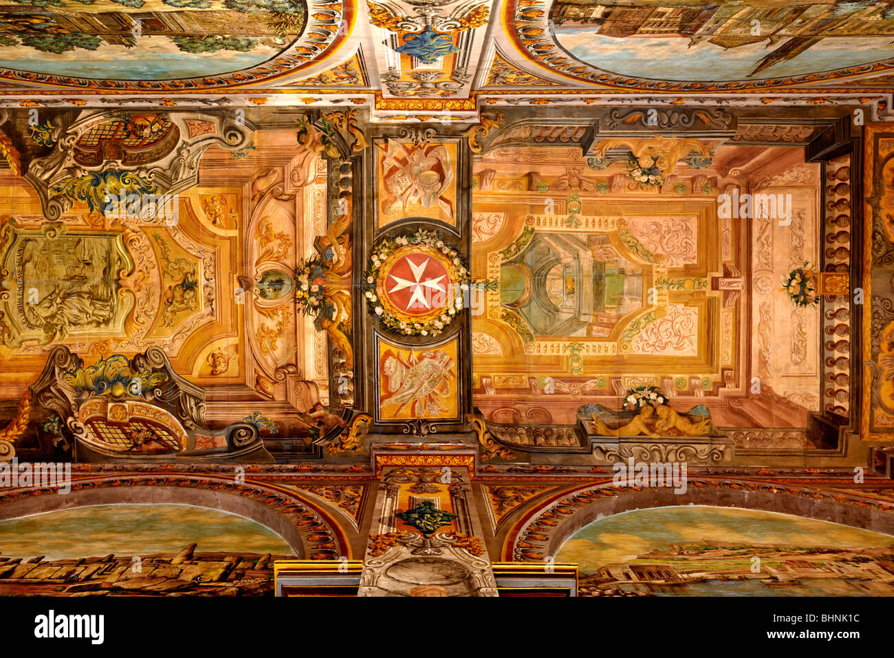 Grand masters palace ceiling Stock Photo - Alamy