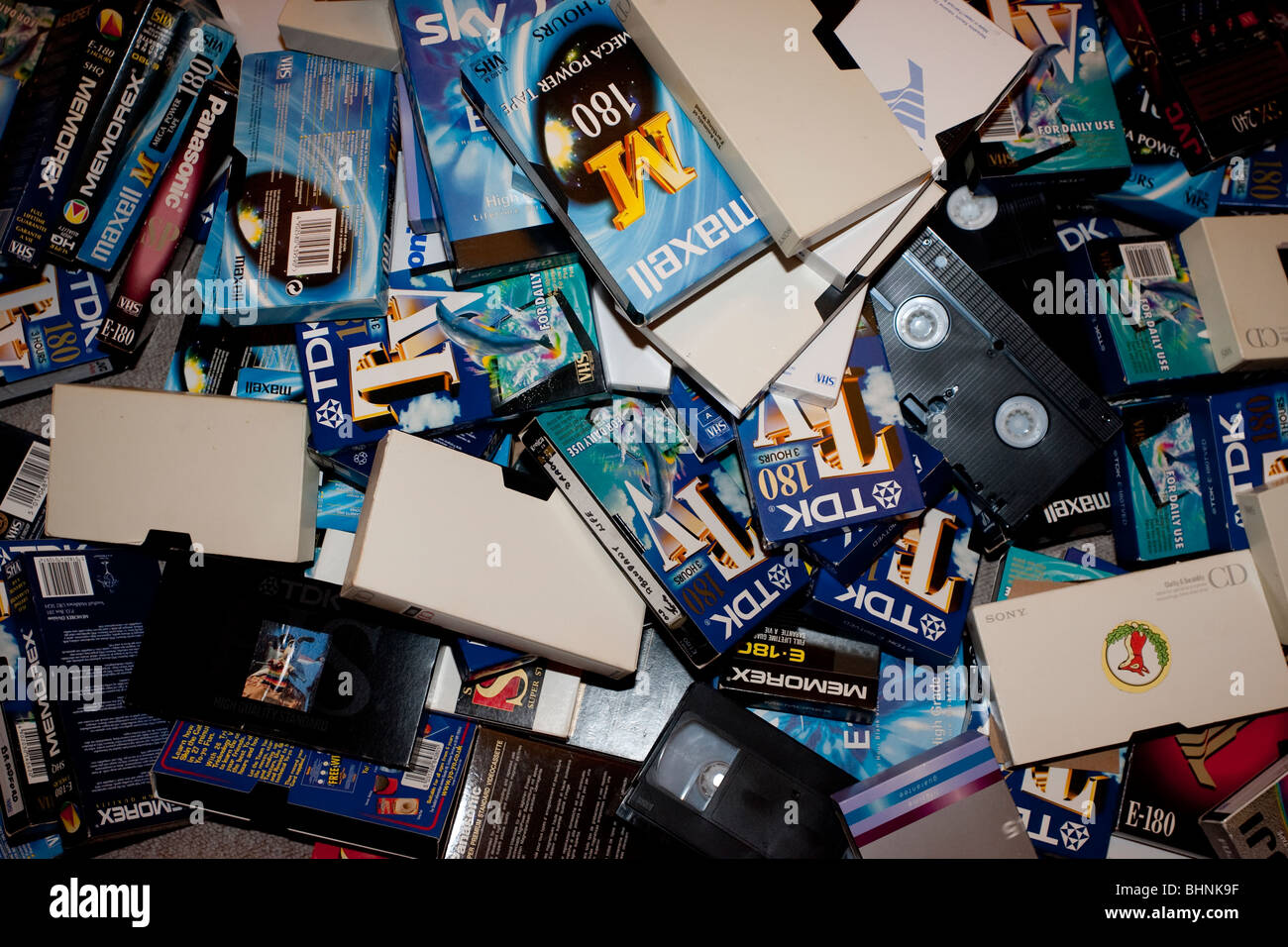 Vhs tapes hi-res stock photography and images - Alamy
