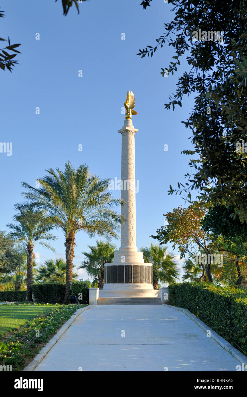 War Memorial, Valletta Stock Photo - Alamy