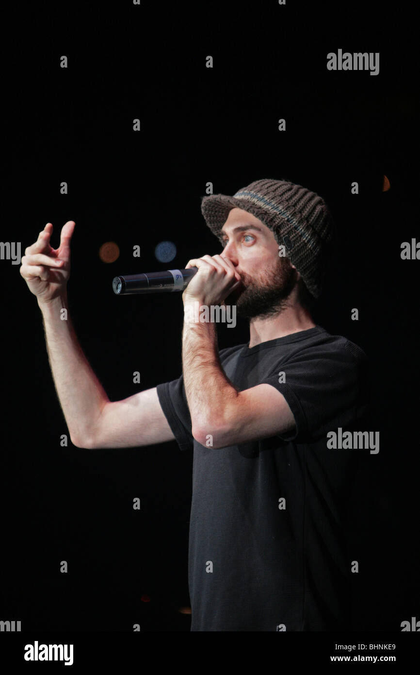 Darren Foreman (Beardyman) performing beatboxing on stage, NIA arena ...