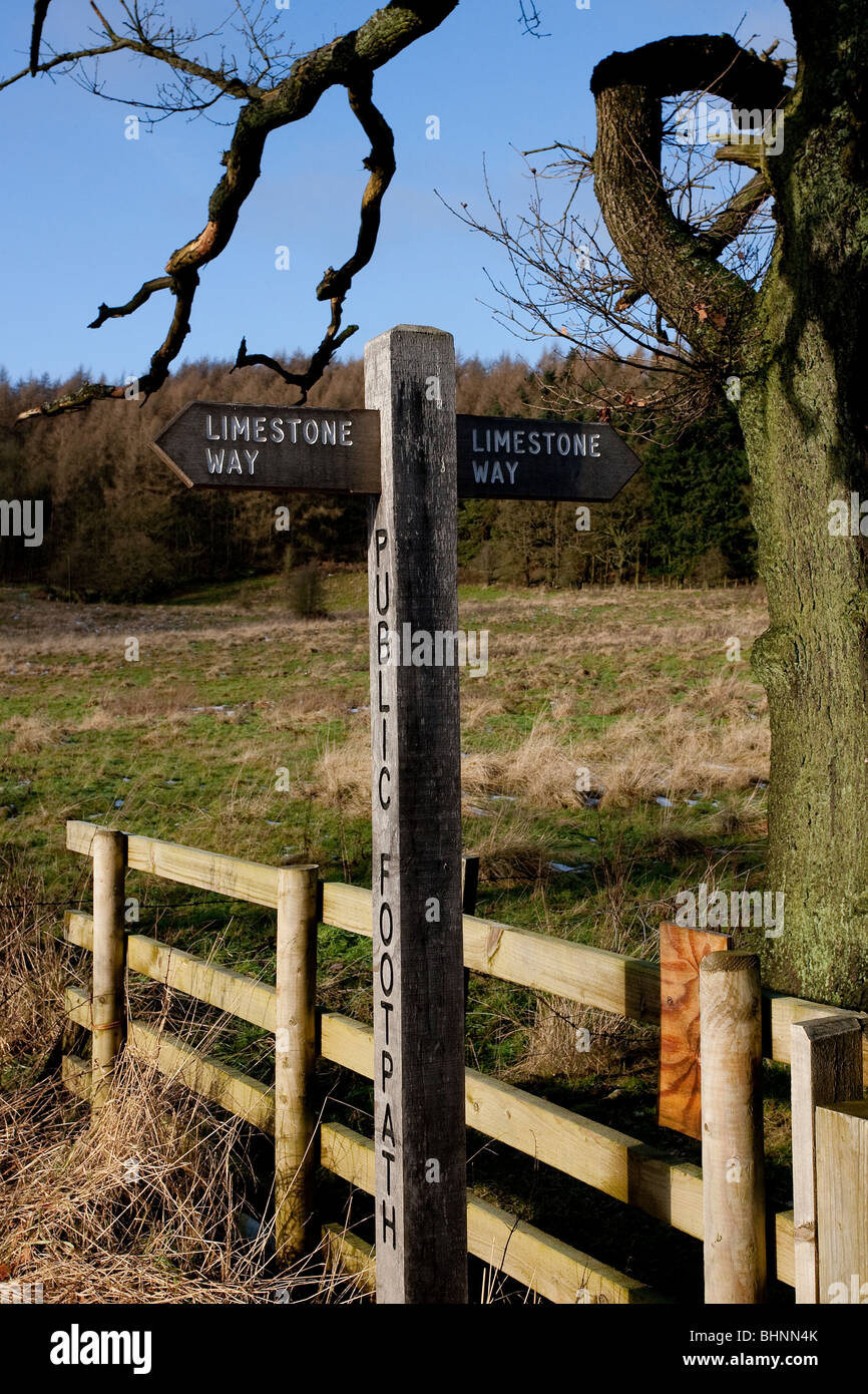 Limestone way Public Footpath, Derbyshire Countryside and Hikers Sign ...