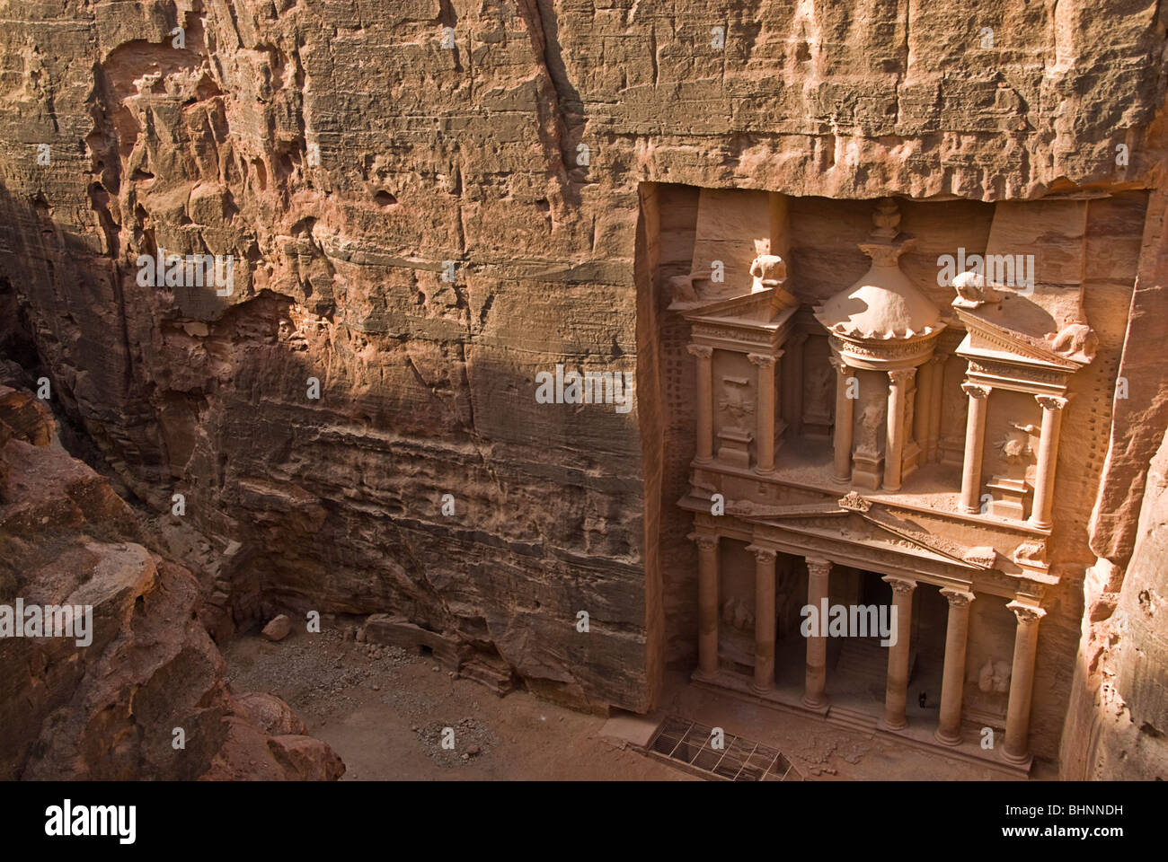 View of the Treasury from the top, Petra, jordan, Asia Stock Photo - Alamy