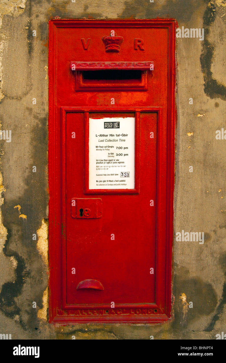 A traditional British Victorian wallbox style letterbox made by W T ...