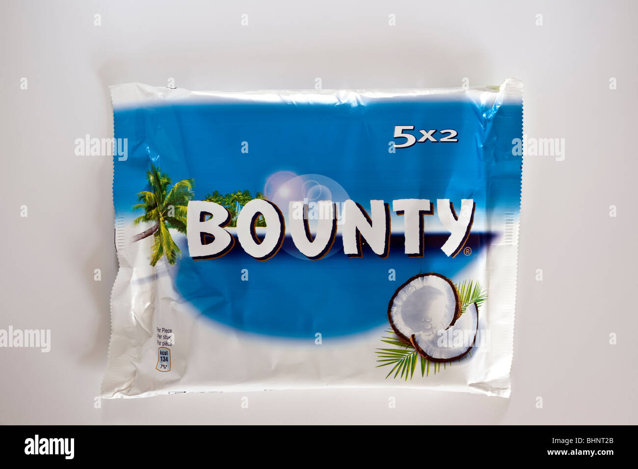 Bounty chocolate confectionery hi-res stock photography and images - Alamy