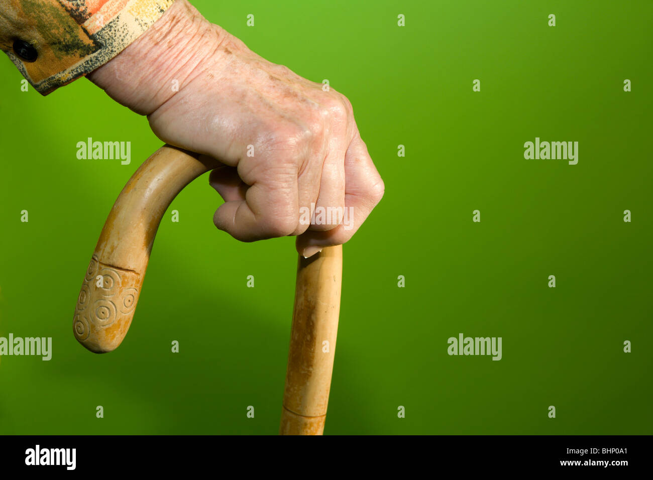 Hand of old age hi-res stock photography and images - Alamy