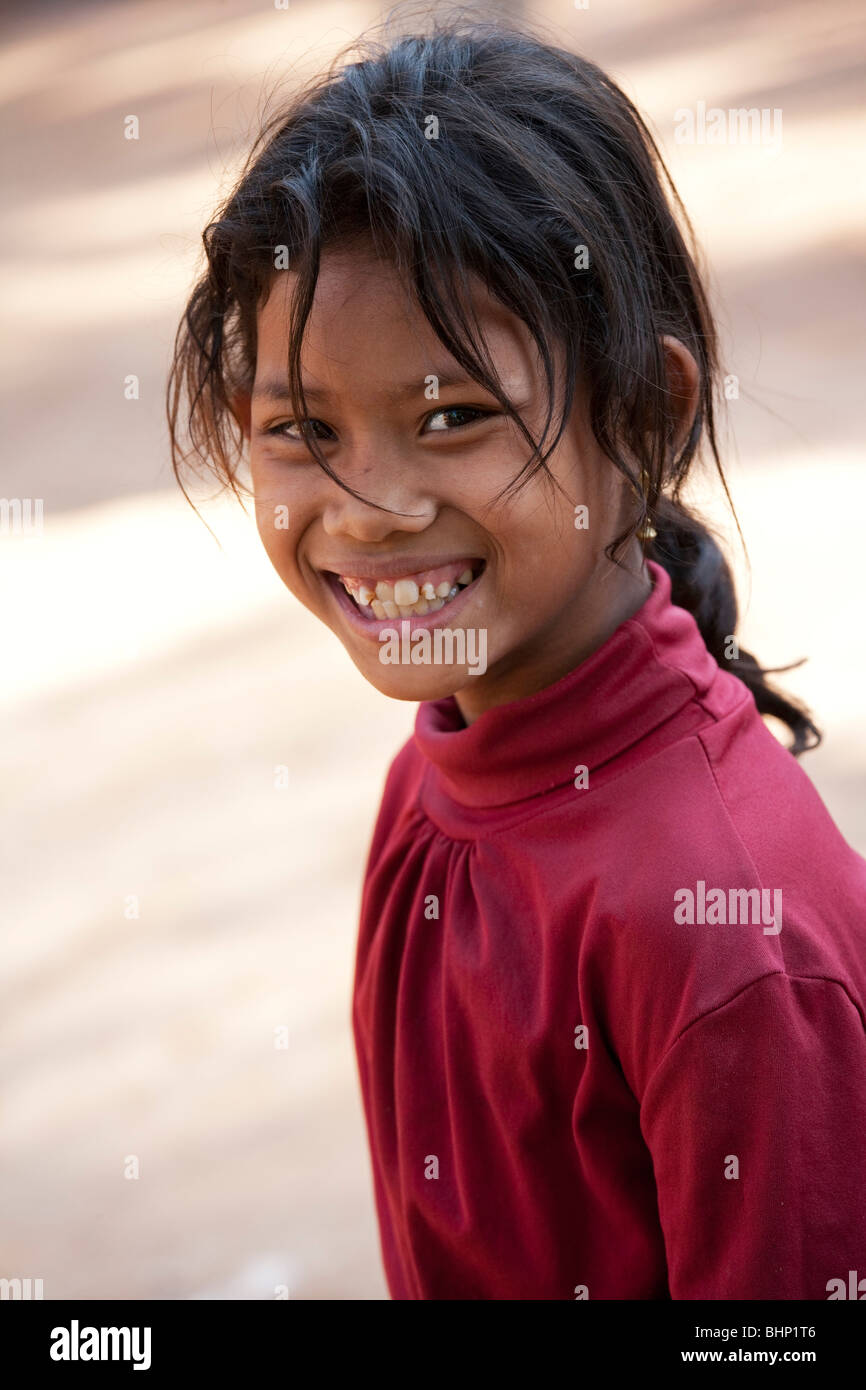 One of the many faces of the children of Cambodia Stock Photo - Alamy
