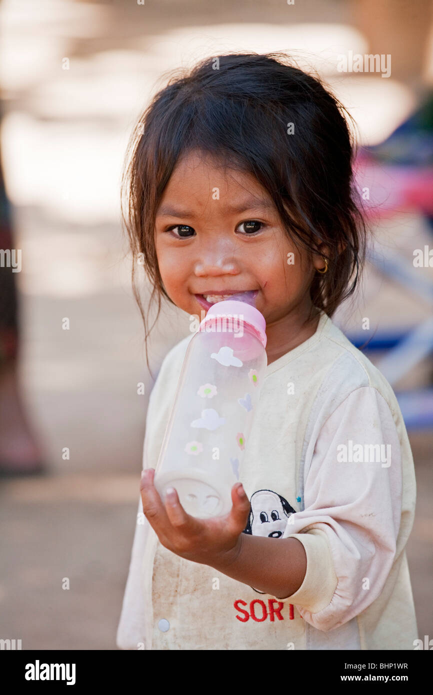 One of the many faces of the children of Cambodia Stock Photo - Alamy