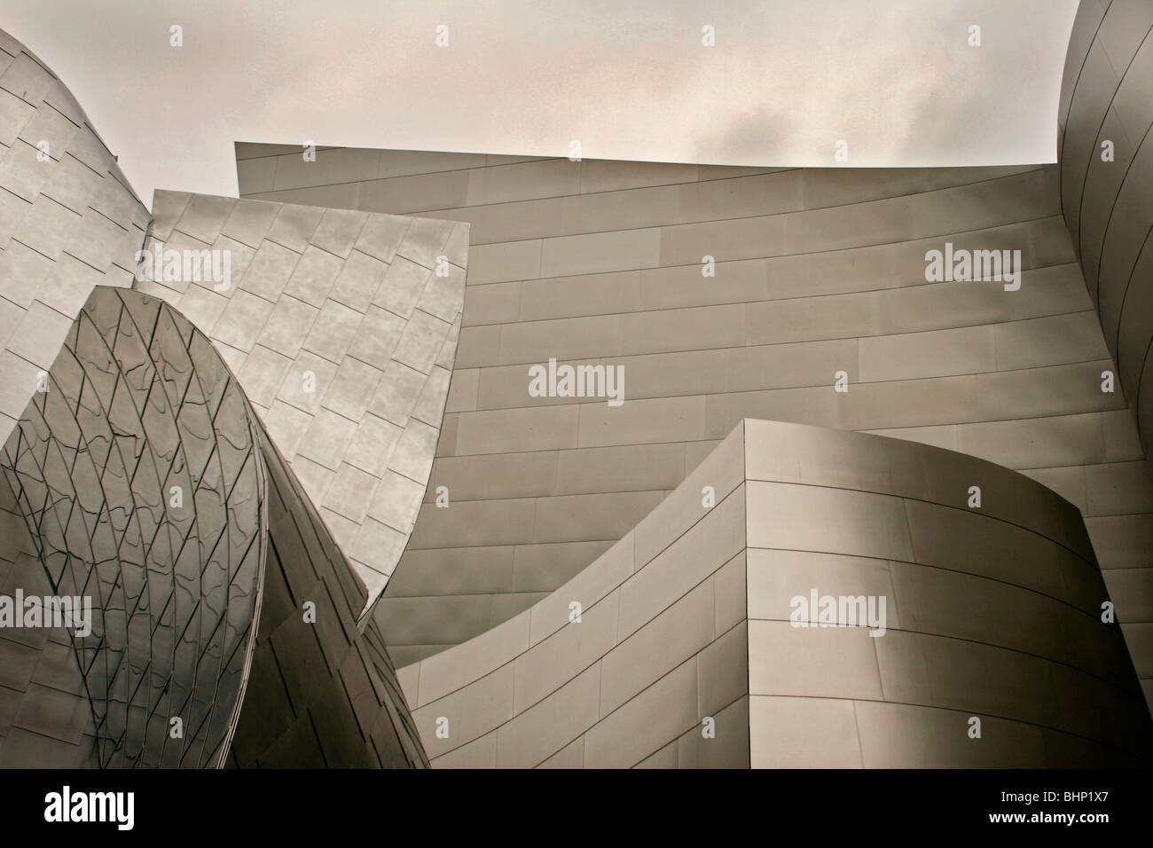 Walt Disney Concert Hall exterior Stock Photo - Alamy