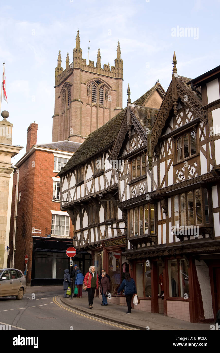 Broad Street, Ludlow, with St. Laurence Church in the background Stock ...