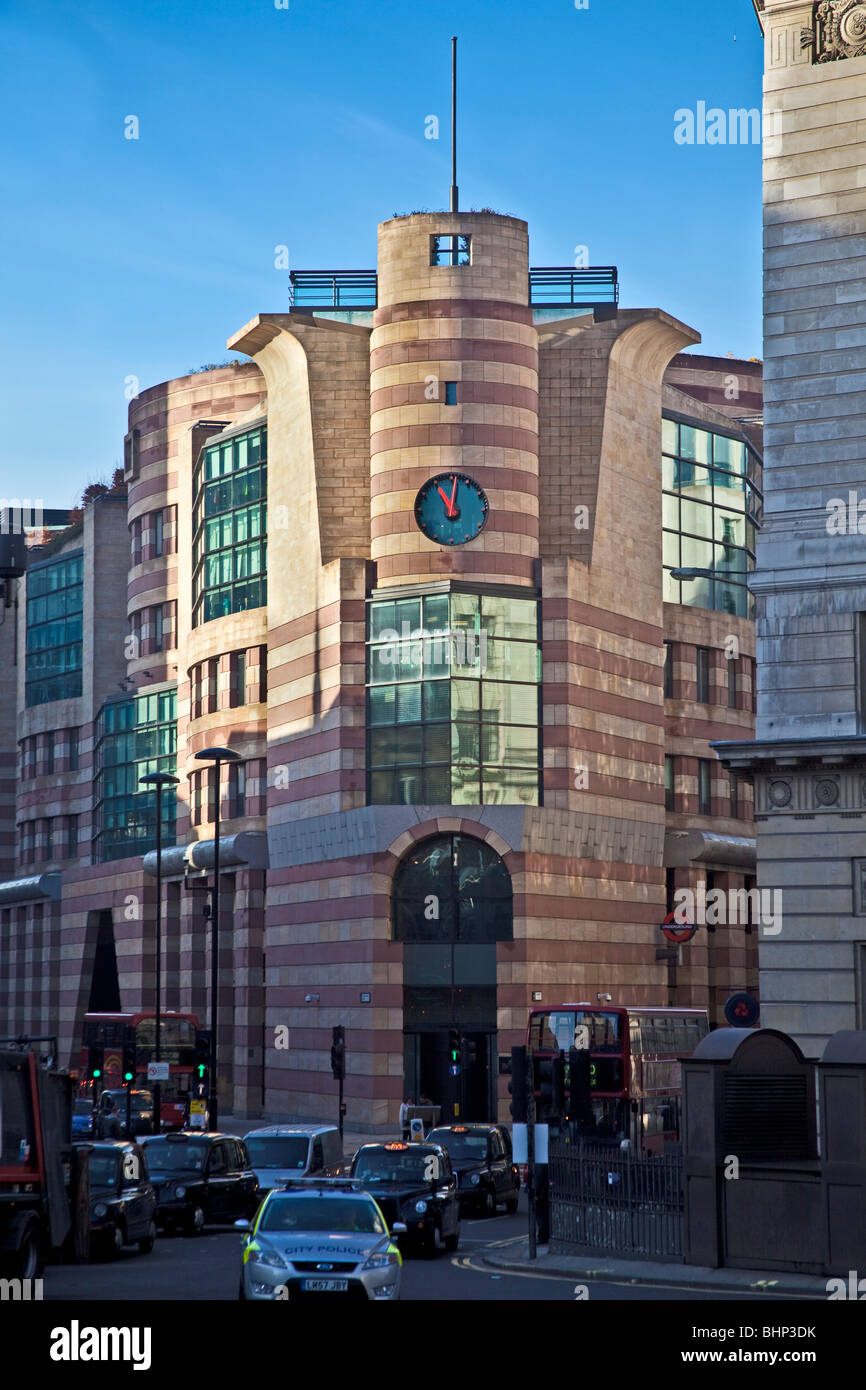 No 1 Poultry Rooftop Garden High Resolution Stock Photography and ...