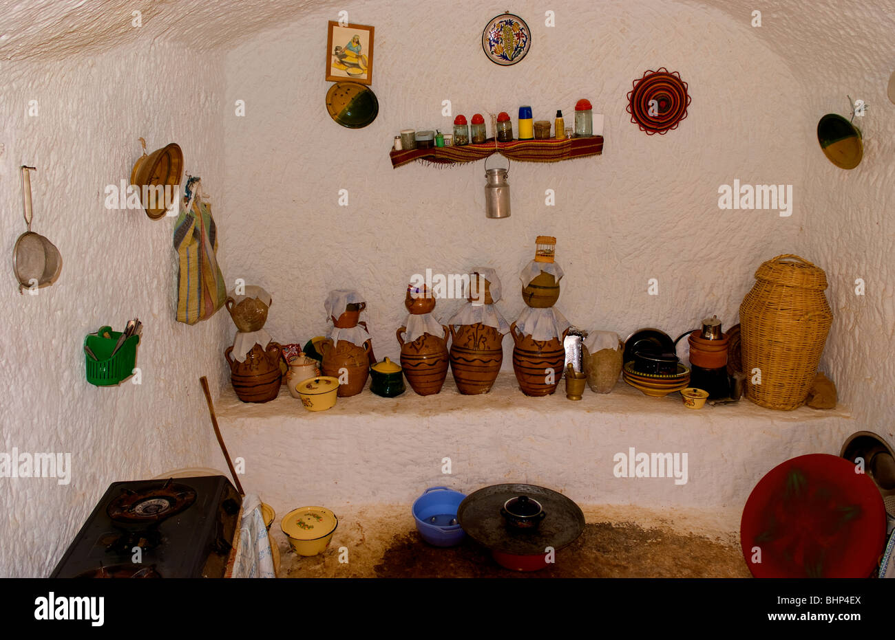 Kitchen with jugs in Berber Lifestyle Village Matmata Tunisia cave ...