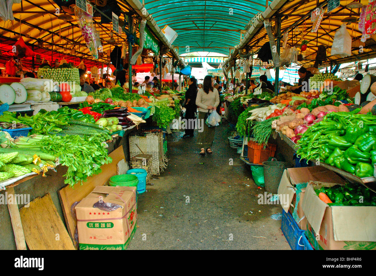 Vegetable sales on a food market at Shanghai, China Stock Photo - Alamy