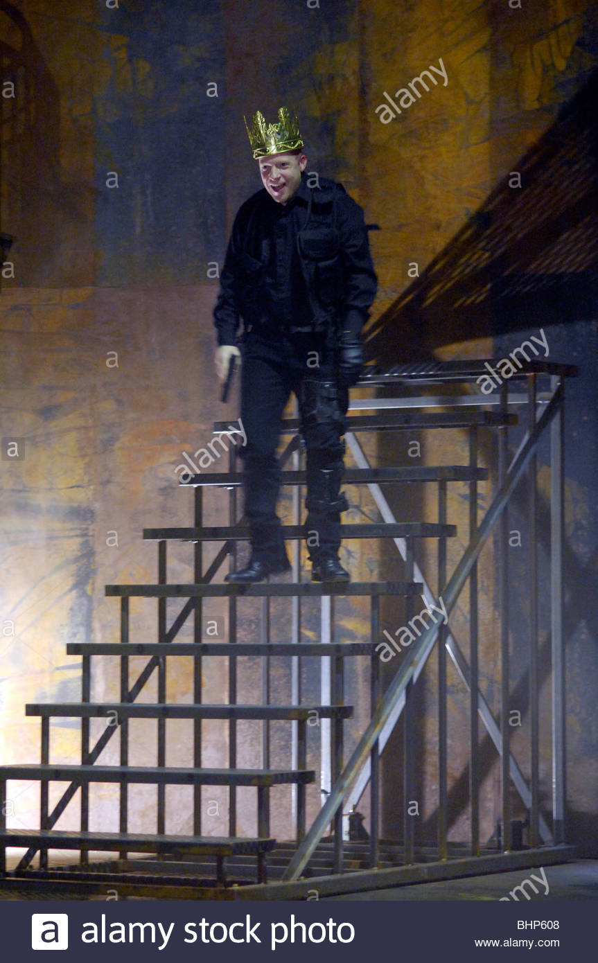 Jonathan Slinger High Resolution Stock Photography and Images - Alamy