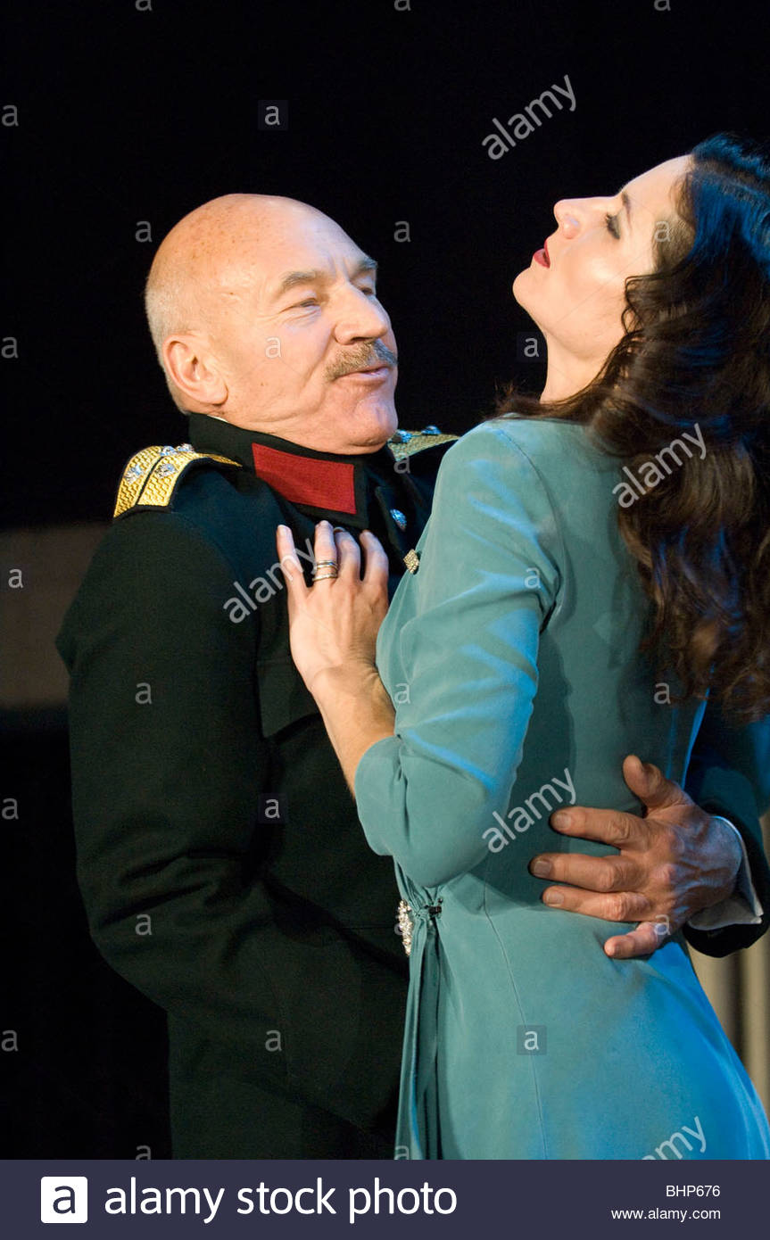 Scottish Actors High Resolution Stock Photography and Images - Alamy